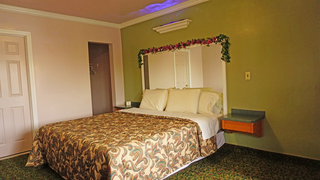 Los Angeles Motel Rooms - Ricky Motel LA